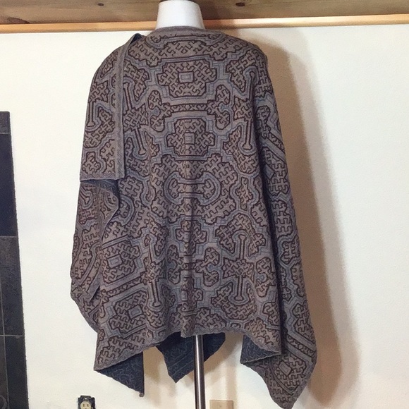 Classic Alpaca | Jackets & Coats | Sold Exquisite 0 Baby Alpaca Ruana ...